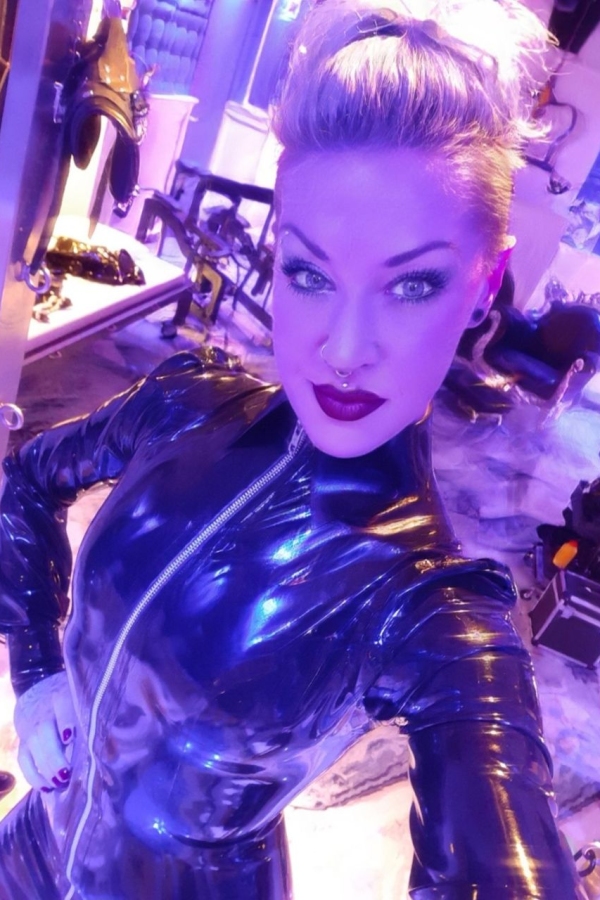 Das Team der Bizarrfabrik - Dominastudio Bizarrfabrik - Duisburg